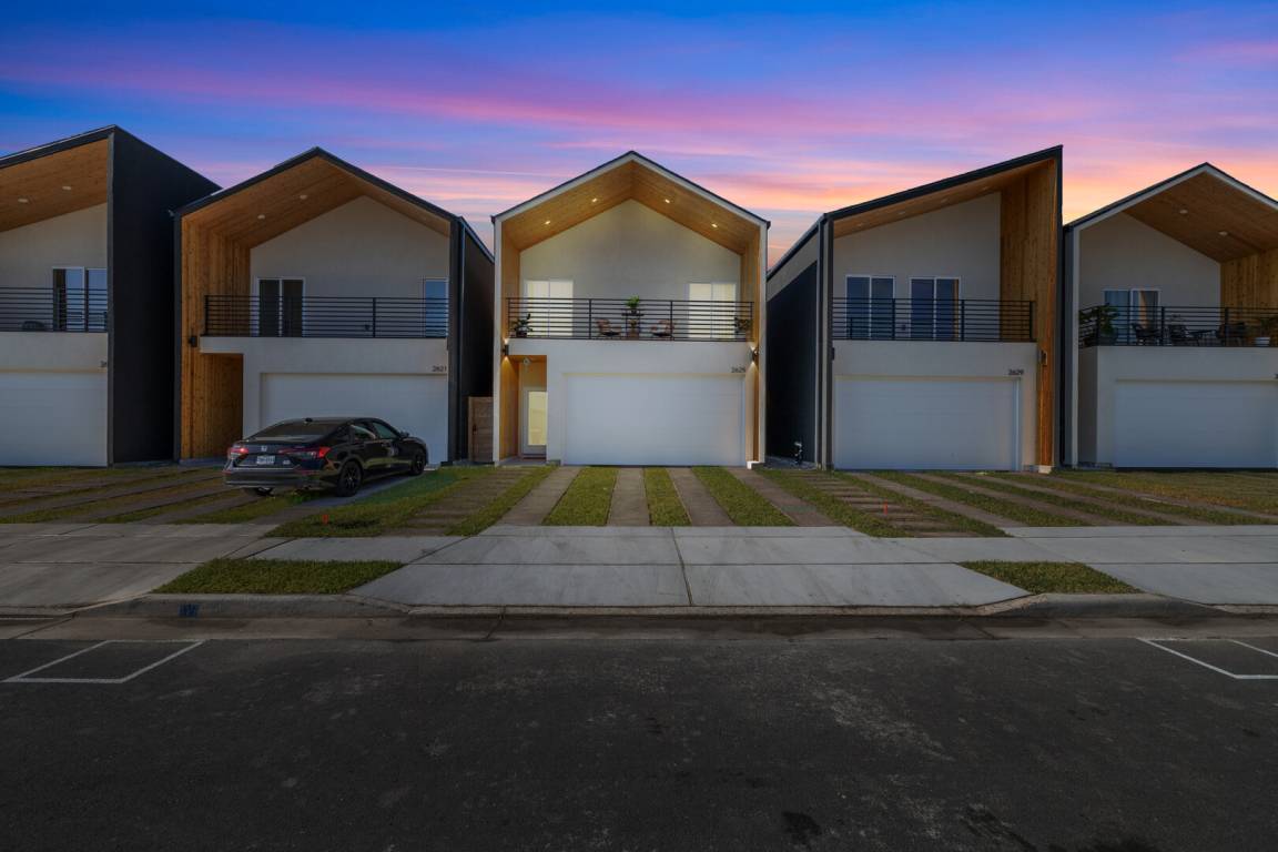 149 M² Apartamento ∙ 3 Habitaciones ∙ 6 Huéspedes - McAllen