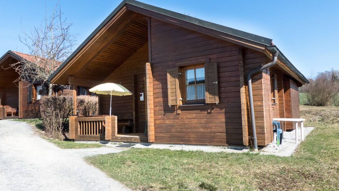 60 M² Ferienhaus ∙ 3 Schlafzimmer ∙ 6 Gäste - Viechtach