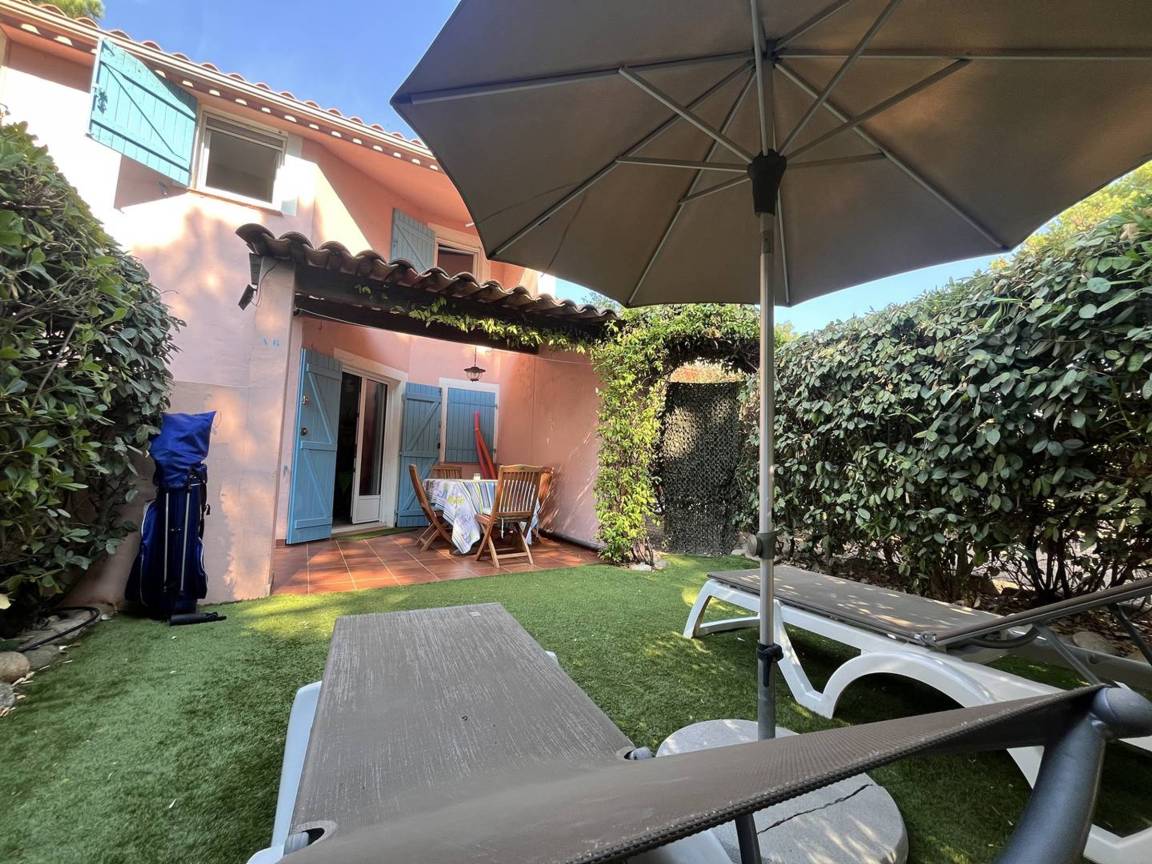 41 M² Talo ∙ 2 Makuuhuonetta ∙ 5 Vierasta - Lecci