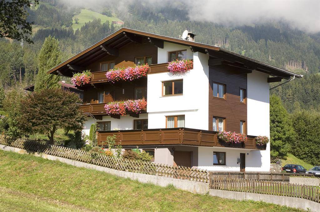 54 M² Apartment ∙ 1 Bedroom ∙ 5 Guests - Fügen