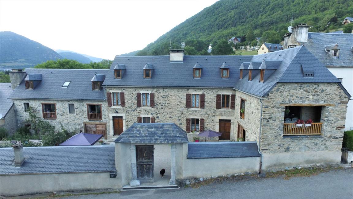 130 M² Casa ∙ 4 Habitaciones ∙ 8 Huéspedes - Arreau