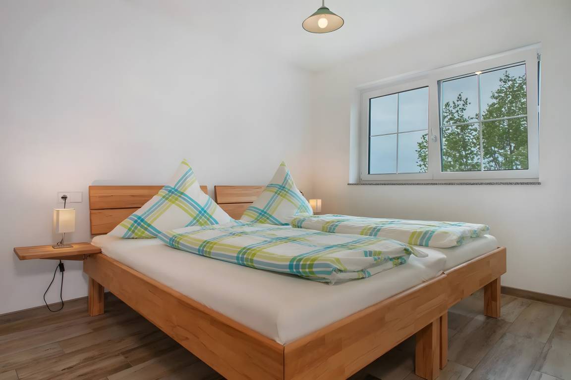 75 M² Appartement ∙ 2 Chambres ∙ 6 Personnes - Friedrichshafen