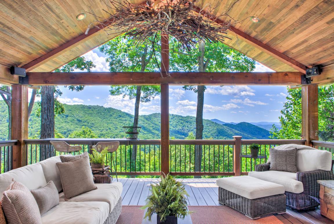 332 M² House ∙ 4 Bedrooms ∙ 12 Guests - Asheville, NC