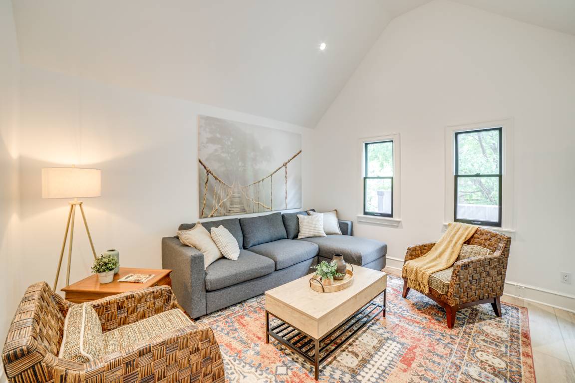 103 M² Ferienwohnung ∙ 3 Schlafzimmer ∙ 8 Gäste - Grand Rapids, MI