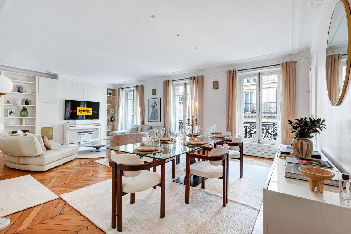 180 M² Appartement ∙ 3 Chambres ∙ 6 Personnes - Rue de Rivoli