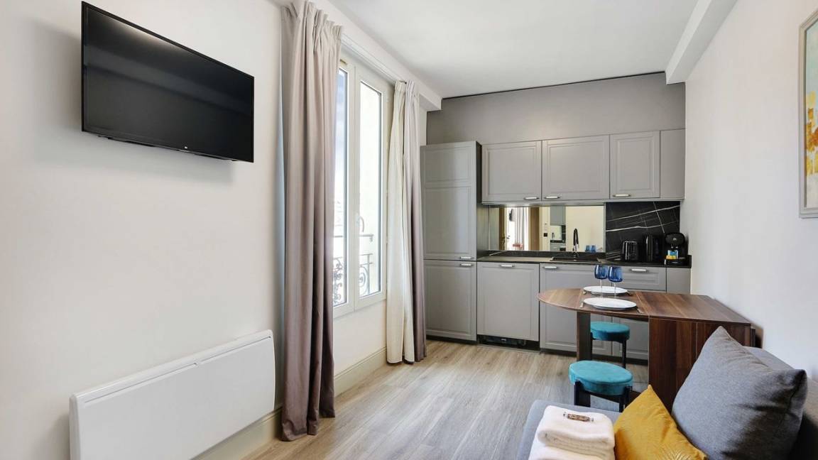 34 M² Apartment ∙ 2 Bedrooms ∙ 6 Guests - Paris
