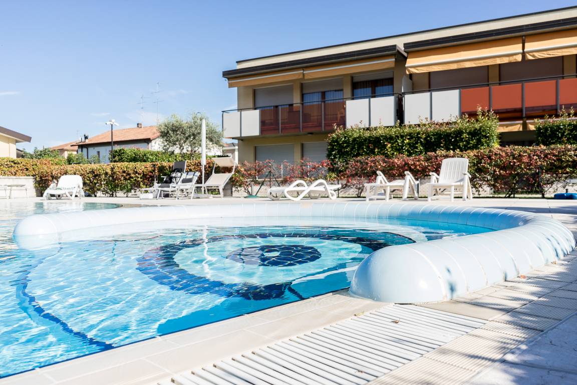 80 M² Apartment ∙ 2 Bedrooms ∙ 4 Guests - Sirmione