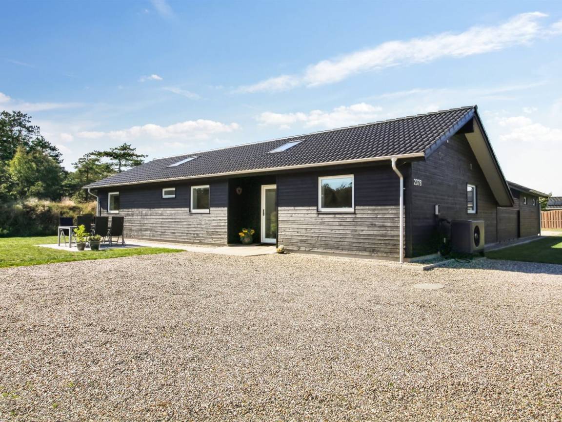 150 M² House ∙ 5 Bedrooms ∙ 10 Guests - List