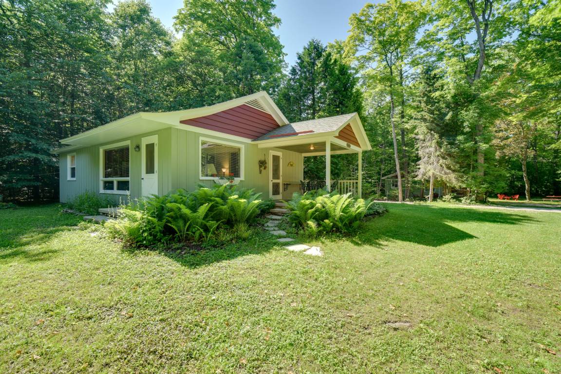 80 M² Cottage ∙ 2 Bedrooms ∙ 4 Guests - Baileys Harbor, WI