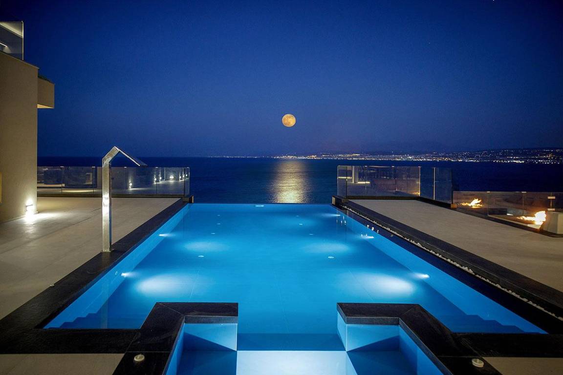 550 M² Farmhouse ∙ 7 Bedrooms ∙ 14 Guests - Crete