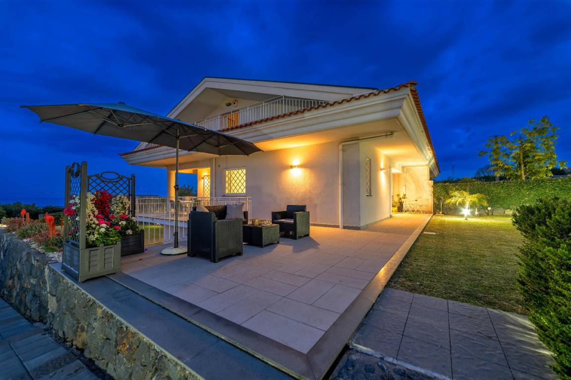 150 M² Huis ∙ 3 Slaapkamers ∙ 6 Gasten - Aci Castello