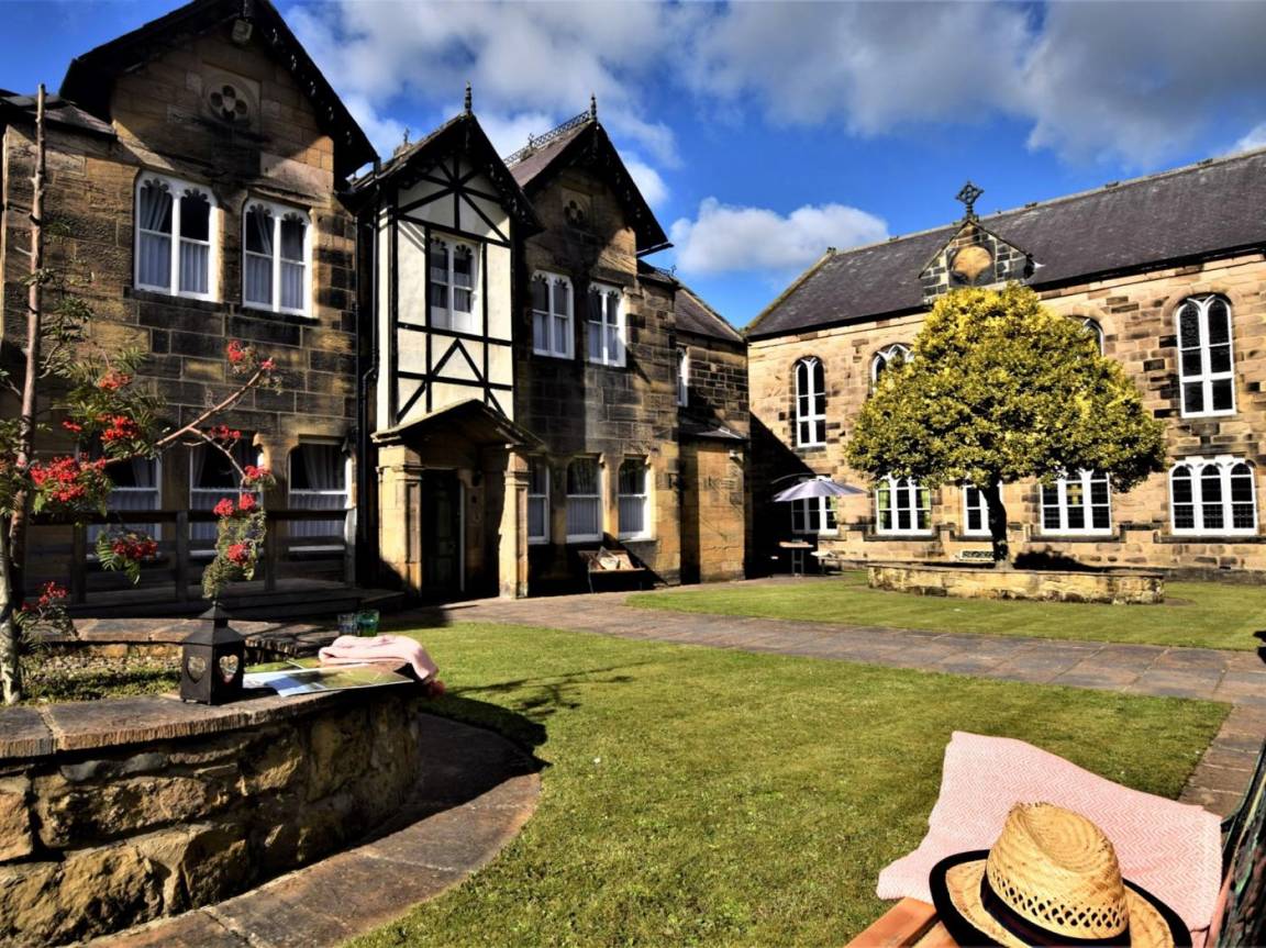 Cottage ∙ 5 Bedrooms ∙ 10 Guests - Alnwick