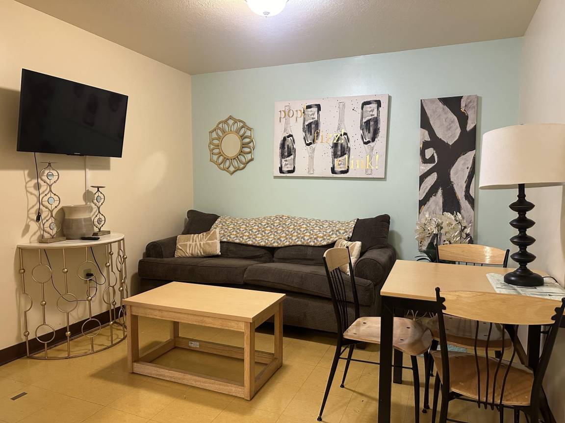 Ferienwohnung ∙ 2 Schlafzimmer ∙ 6 Gäste - Pittsburgh, PA