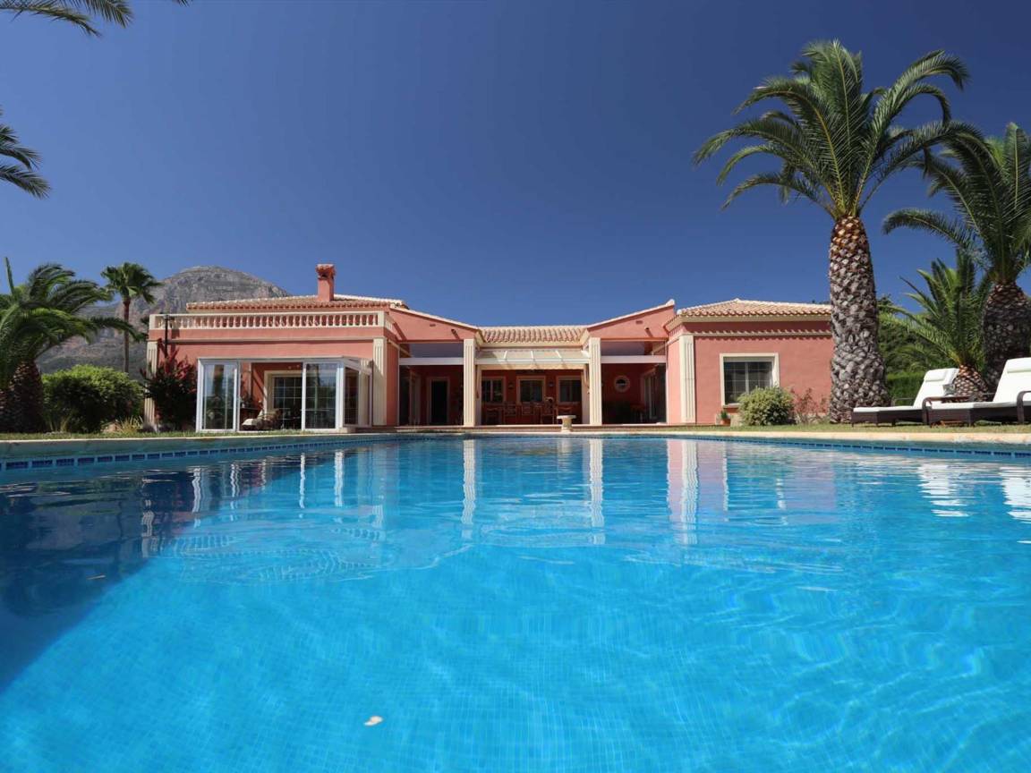 300 M² Villa ∙ 4 Bedrooms ∙ 8 Guests - Xàbia (Javea)