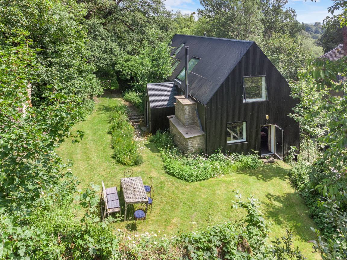 Cottage ∙ 2 Bedrooms ∙ 4 Guests - Leominster