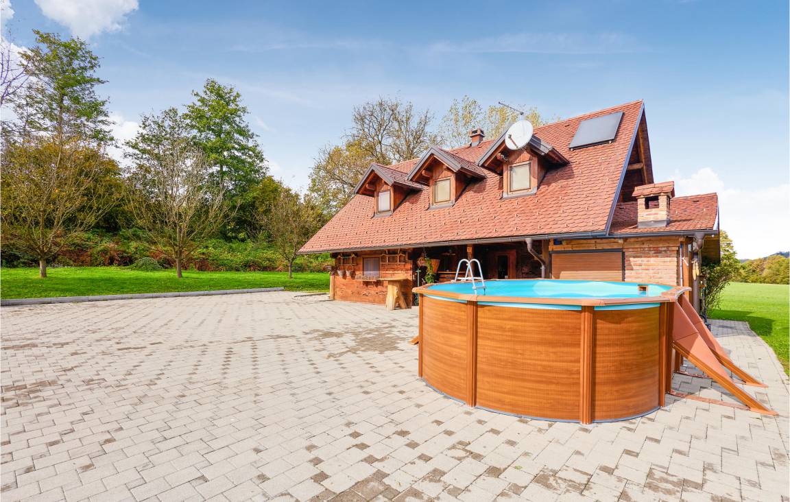 130 M² House ∙ 4 Bedrooms ∙ 8 Guests - Zlatar