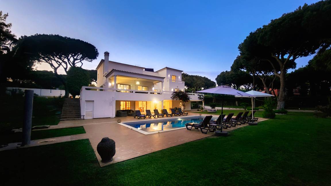 500 M² Villa ∙ 6 Bedrooms ∙ 14 Guests - Albufeira