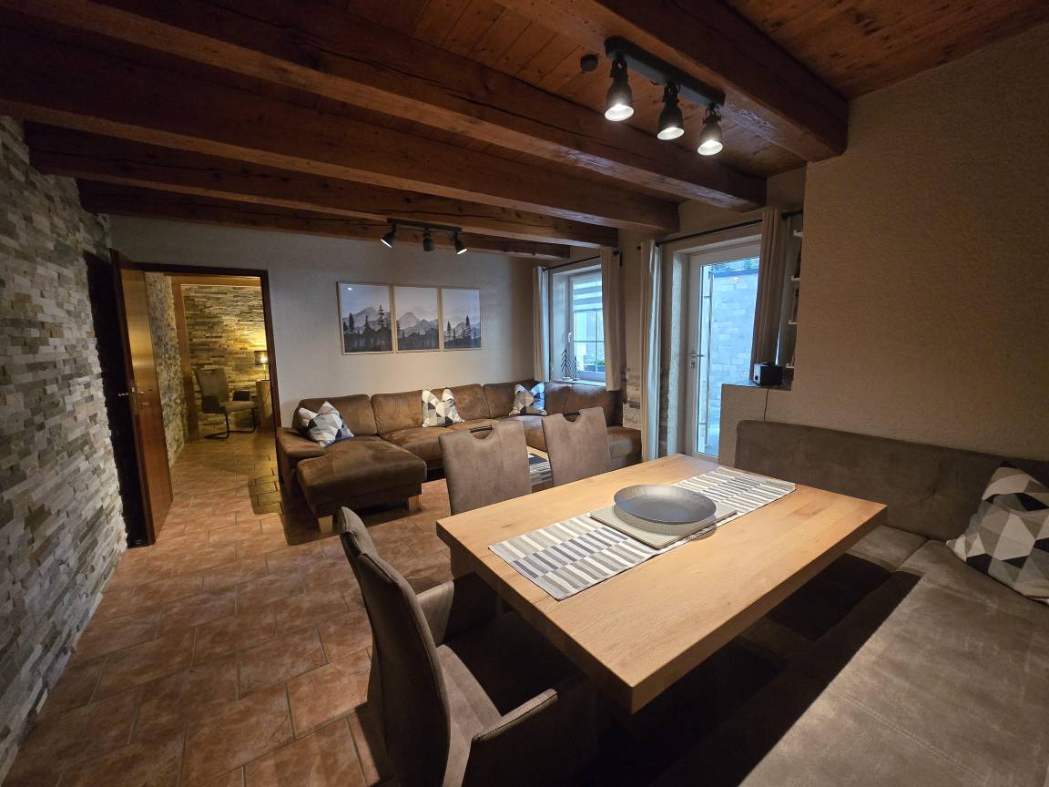 100 M² Ferienwohnung ∙ 3 Schlafzimmer ∙ 8 Gäste - Annaberg-Buchholz