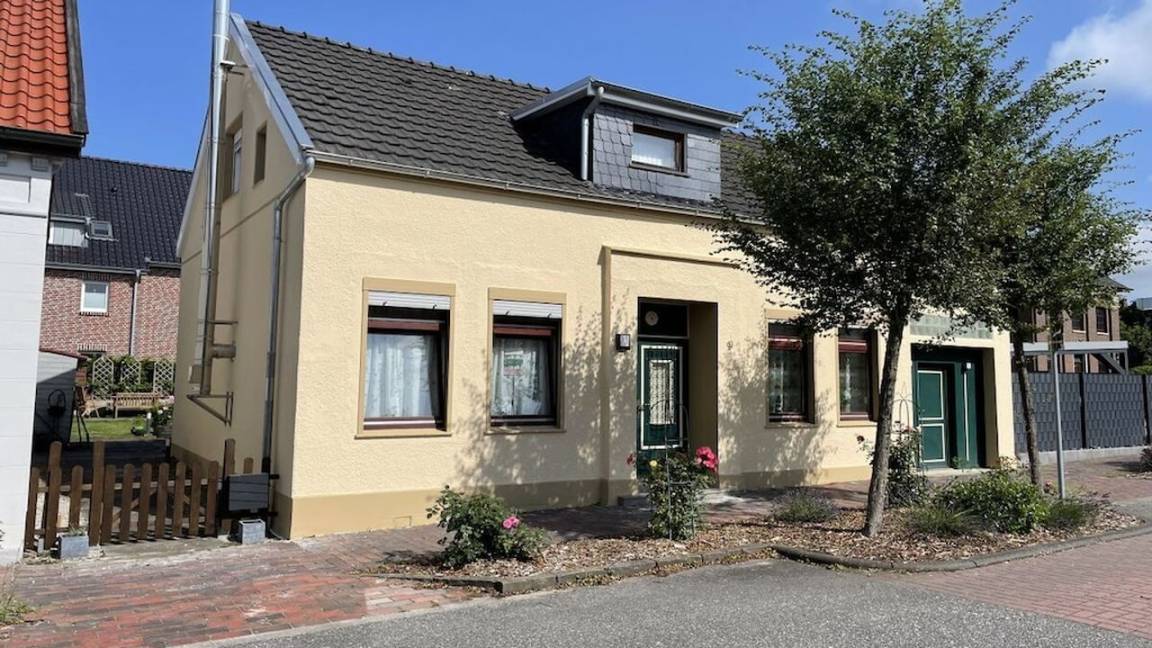 78 M² Ferienhaus ∙ 1 Schlafzimmer ∙ 3 Gäste - Varel