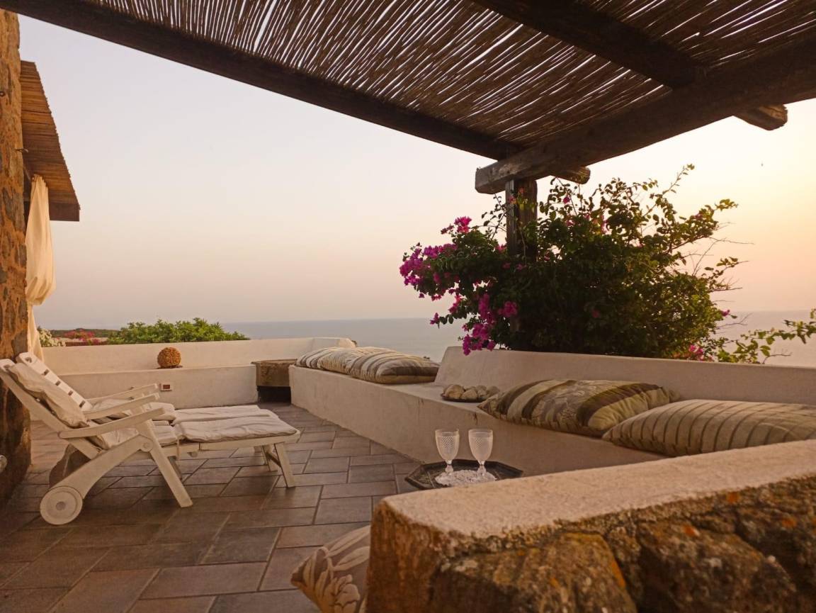84 M² House ∙ 3 Bedrooms ∙ 7 Guests - Pantelleria