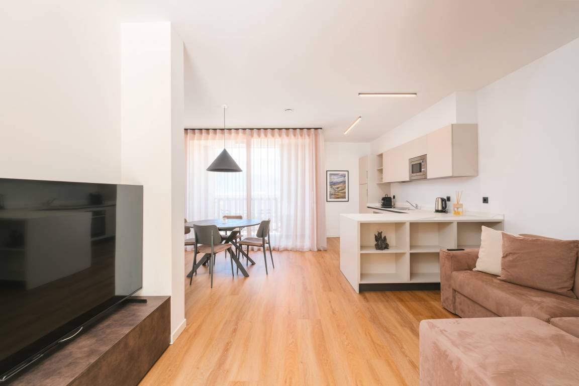 119 M² Ferienwohnung ∙ 2 Schlafzimmer ∙ 6 Gäste - Bozen