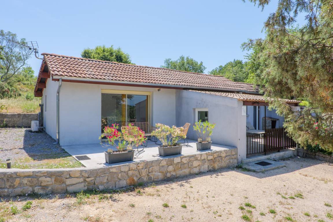 80 M² Maison De Vacances ∙ 3 Chambres ∙ 6 Personnes - Joyeuse