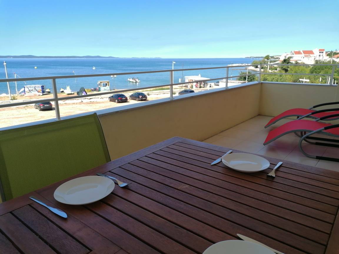 61 M² Apartamento ∙ 2 Habitaciones ∙ 6 Huéspedes - Zadar