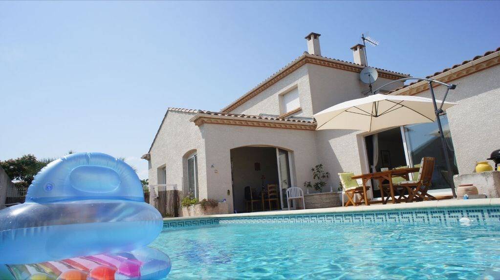 145 M² Villa ∙ 4 Chambres ∙ 9 Personnes - Vias