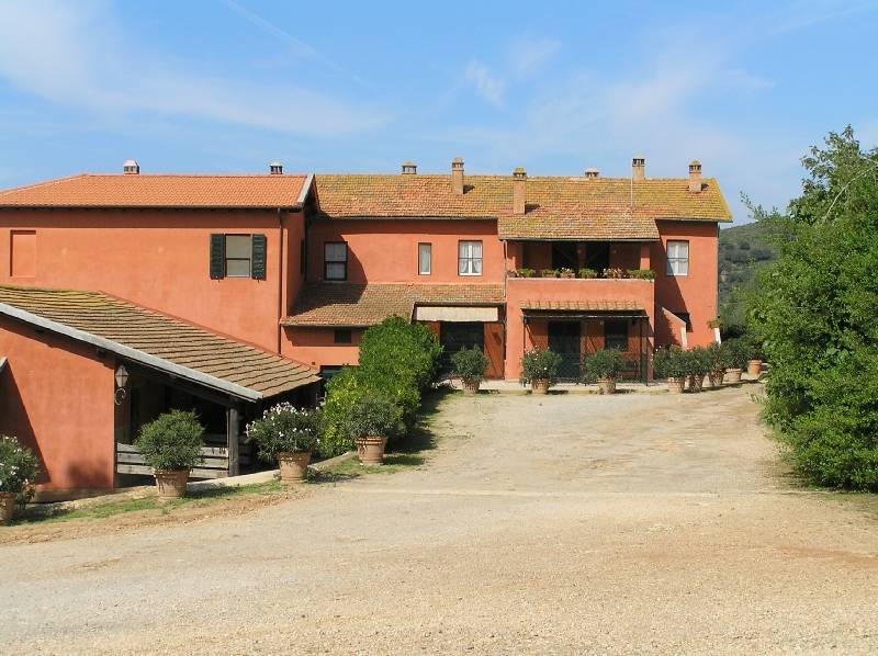 60 M² Farmhouse ∙ 2 Bedrooms ∙ 4 Guests - Orbetello