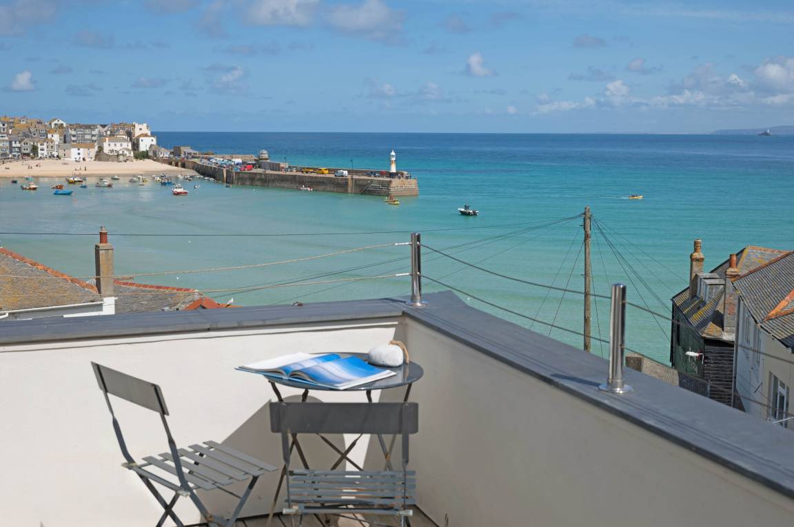 Cottage ∙ 6 Bedrooms ∙ 16 Guests - St Ives