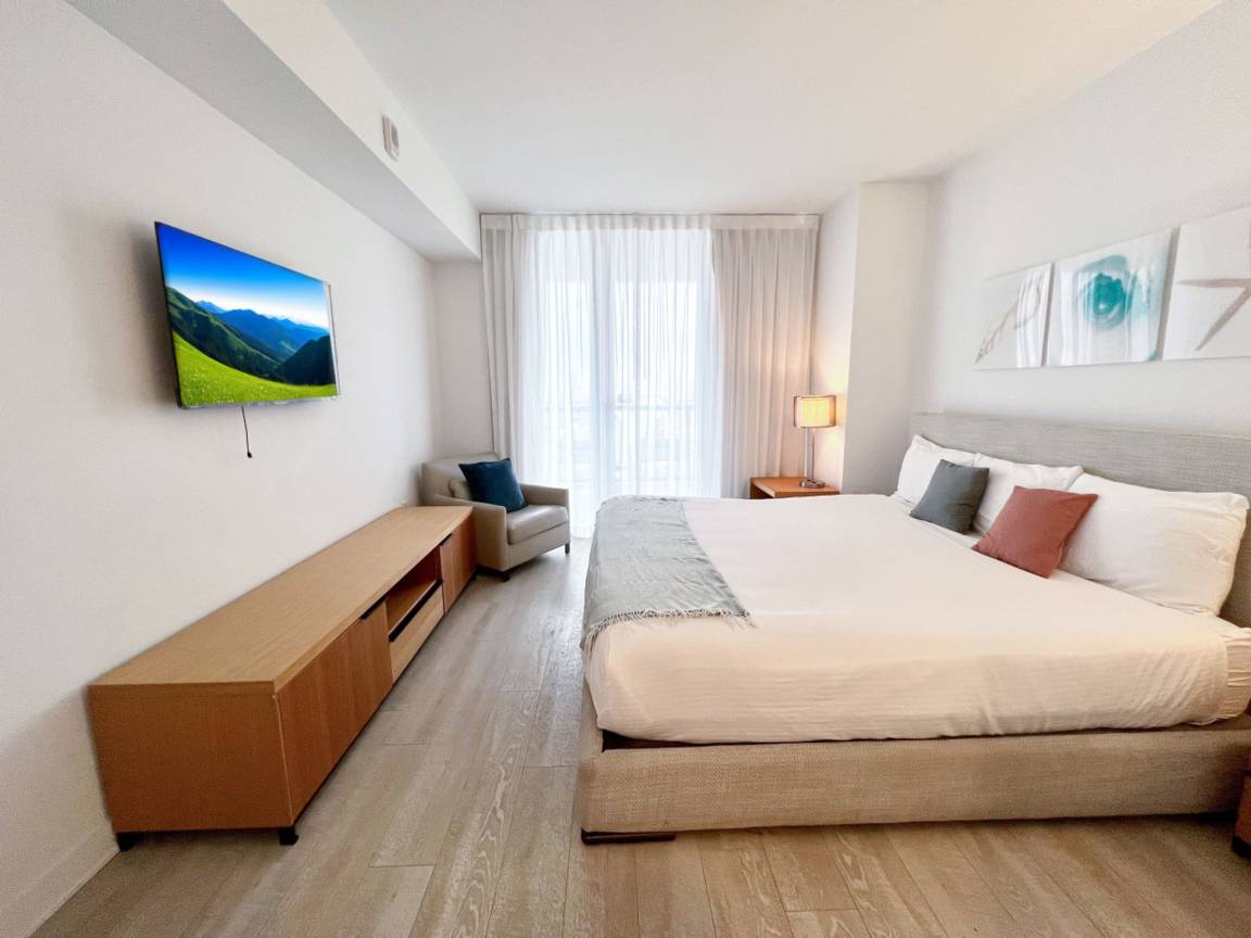 738 M² Apartamento ∙ 1 Habitación ∙ 2 Huéspedes - Hallandale Beach, FL
