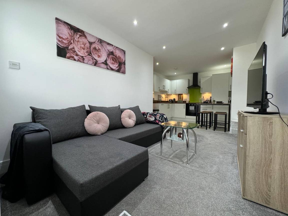 Apartment ∙ 1 Bedroom ∙ 4 Guests - High Wycombe