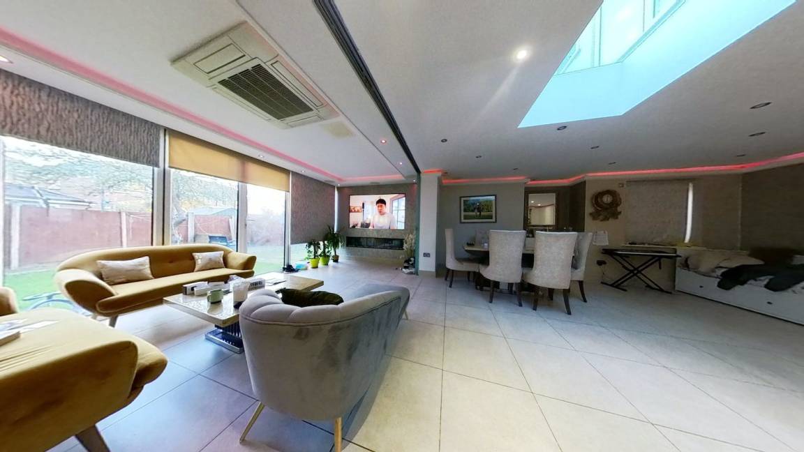 142 M² Maison De Vacances ∙ 4 Chambres ∙ 10 Personnes - Woking