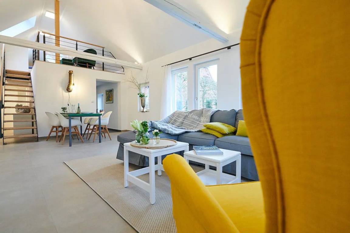 100 M² Ferienhaus ∙ 1 Schlafzimmer ∙ 4 Gäste - Westerstede