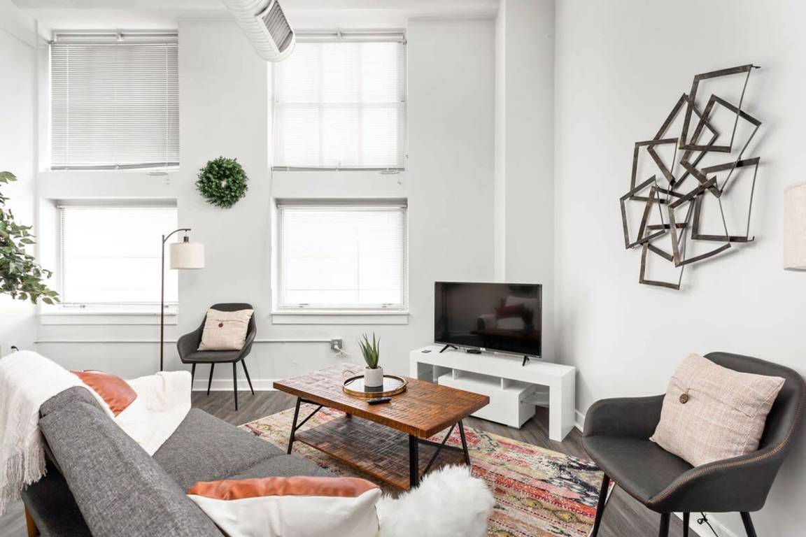 Apartment ∙ 2 Bedrooms ∙ 5 Guests - Mars Hill, IN