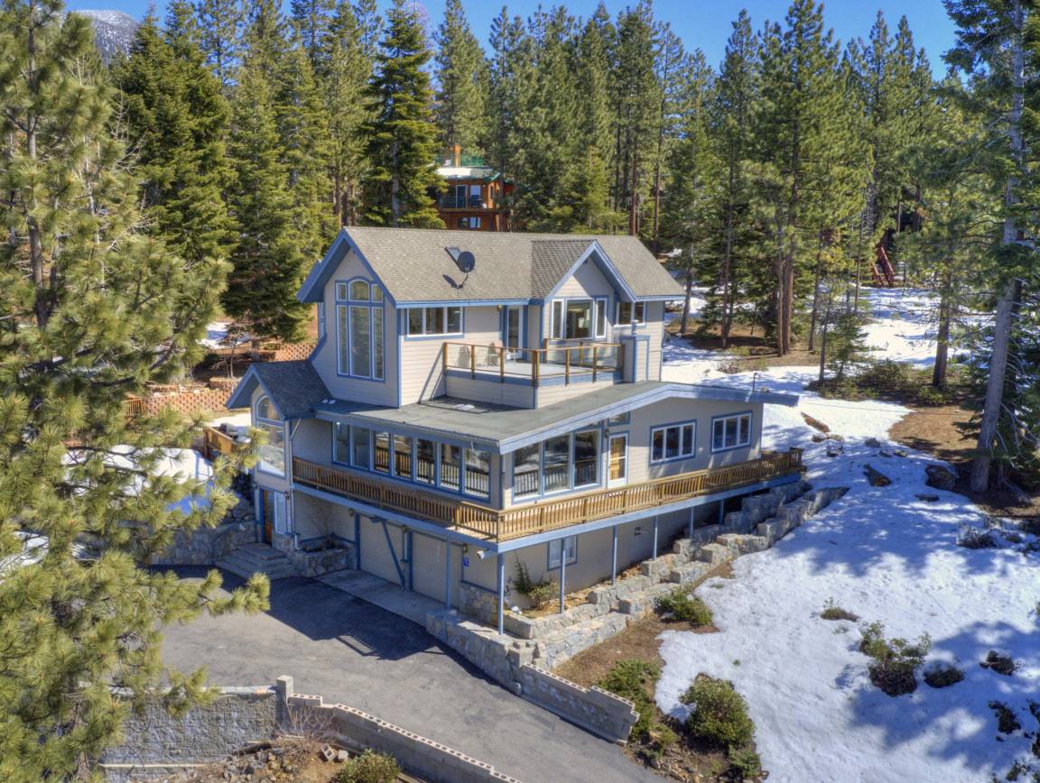 262 M² House ∙ 4 Bedrooms ∙ 8 Guests - South Lake Tahoe, CA
