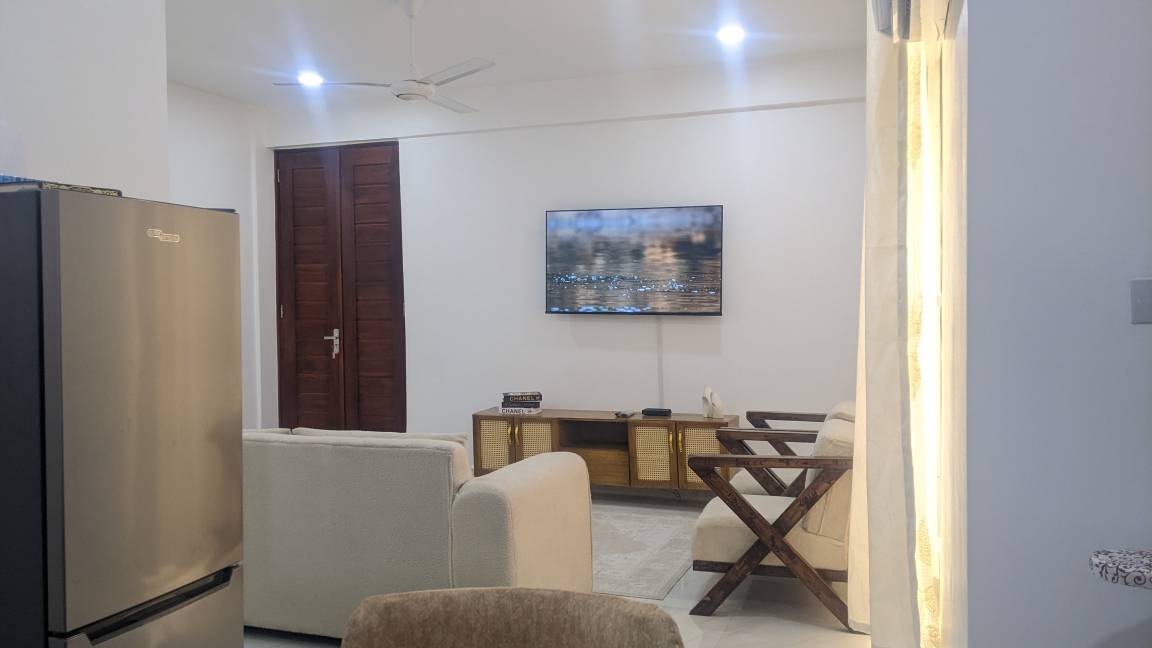 250 M² Ferienwohnung ∙ 3 Schlafzimmer ∙ 6 Gäste - Sansibar