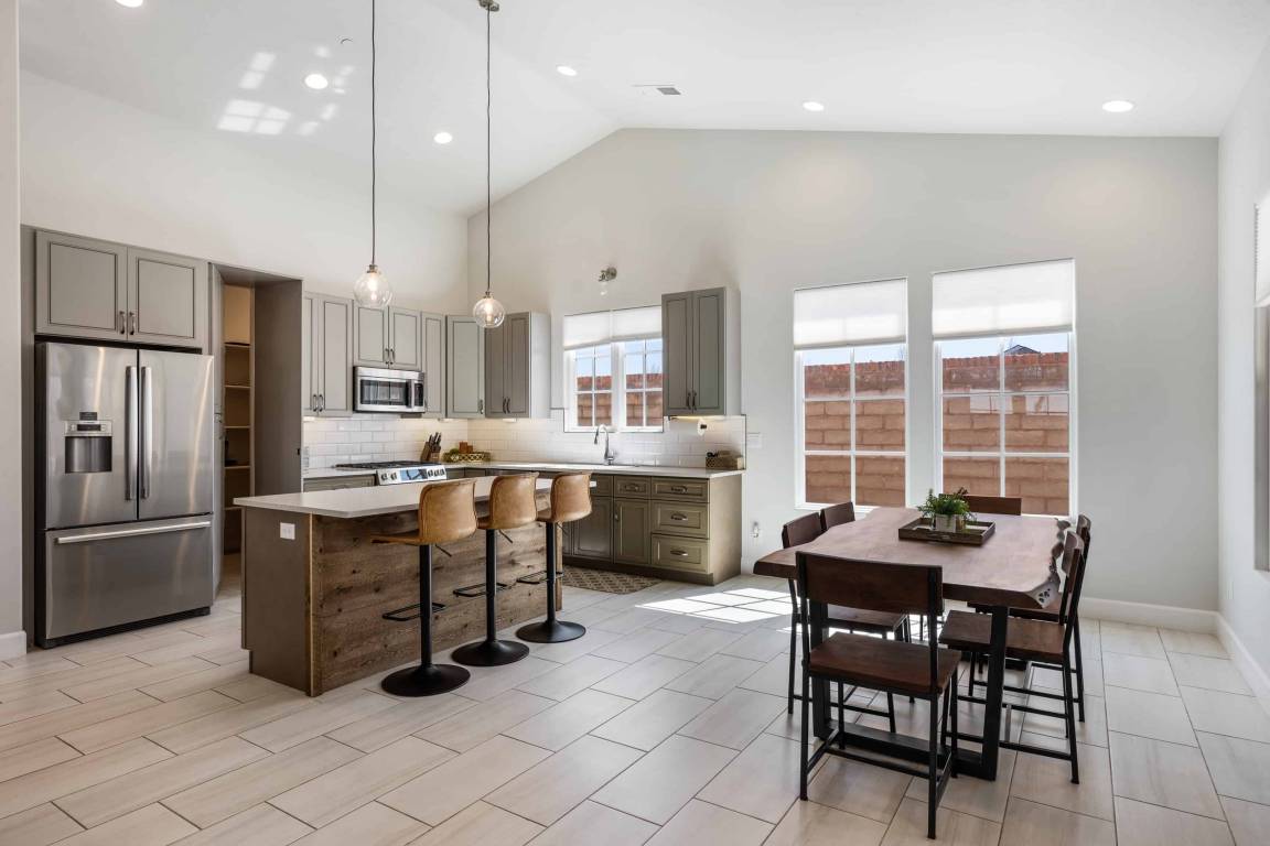 151 M² House ∙ 2 Bedrooms ∙ 7 Guests - Sand Hollow State Park, UT