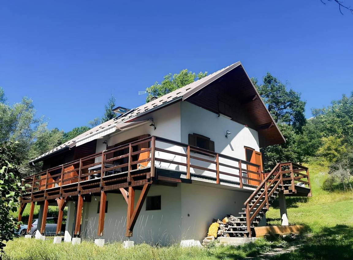 110 M² Gîte ∙ 3 Bedrooms ∙ 6 Guests - Chorges