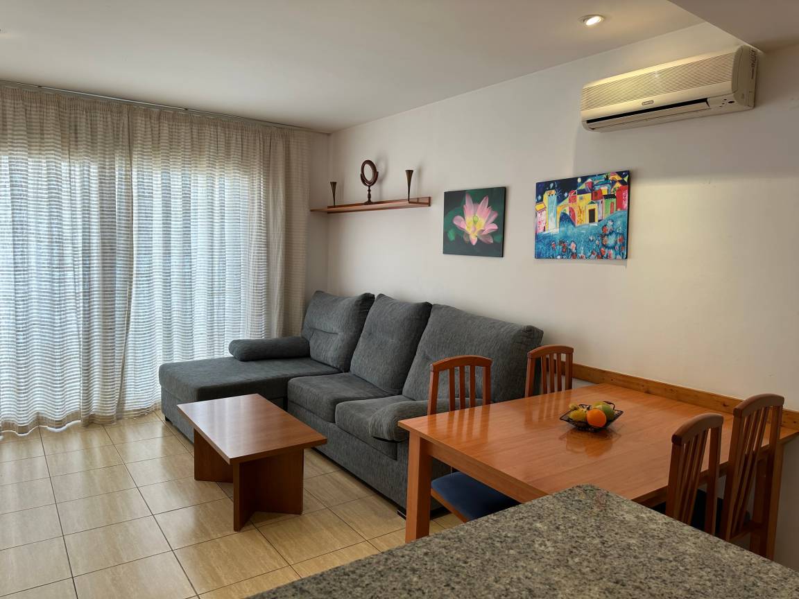 64 M² Apartment ∙ 2 Bedrooms ∙ 5 Guests - Cadaqués