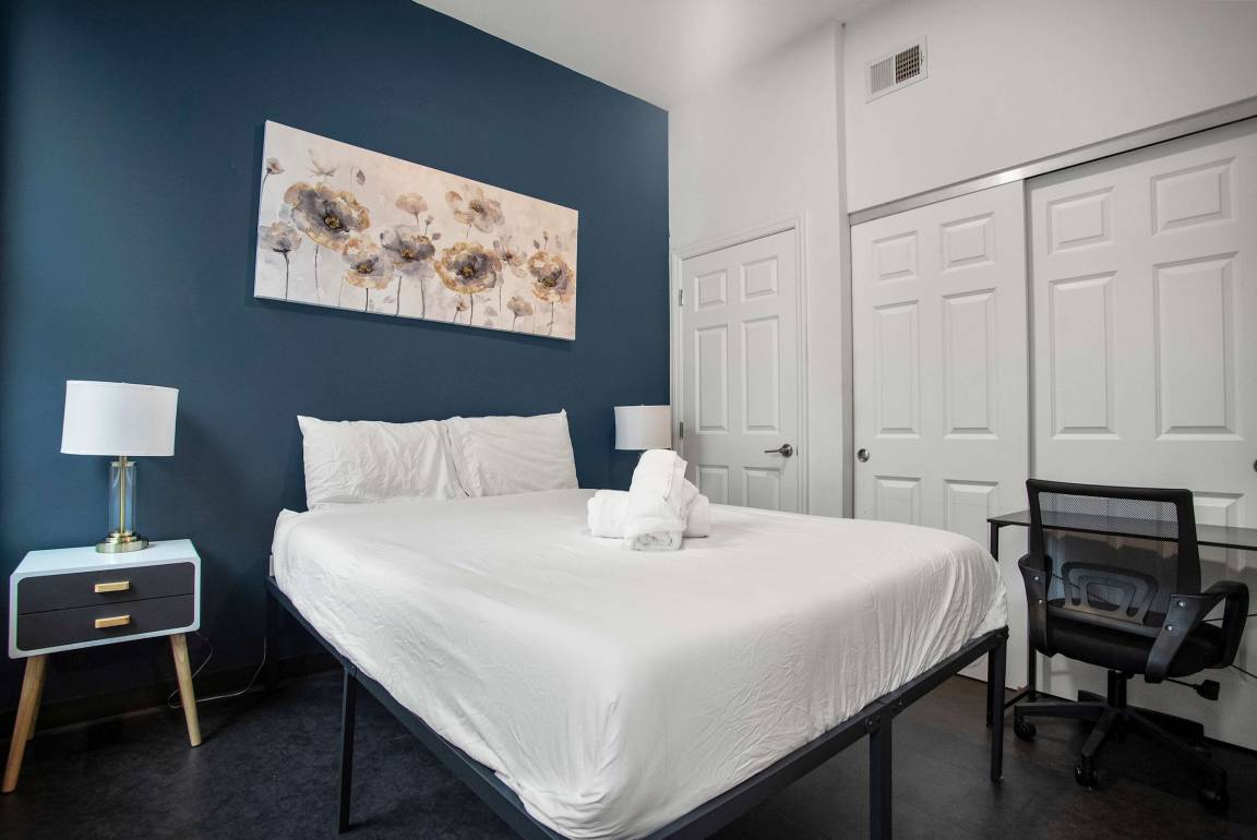 Apartment ∙ 1 Bedroom ∙ 4 Guests - Heinz Field (Acrisure Stadium)