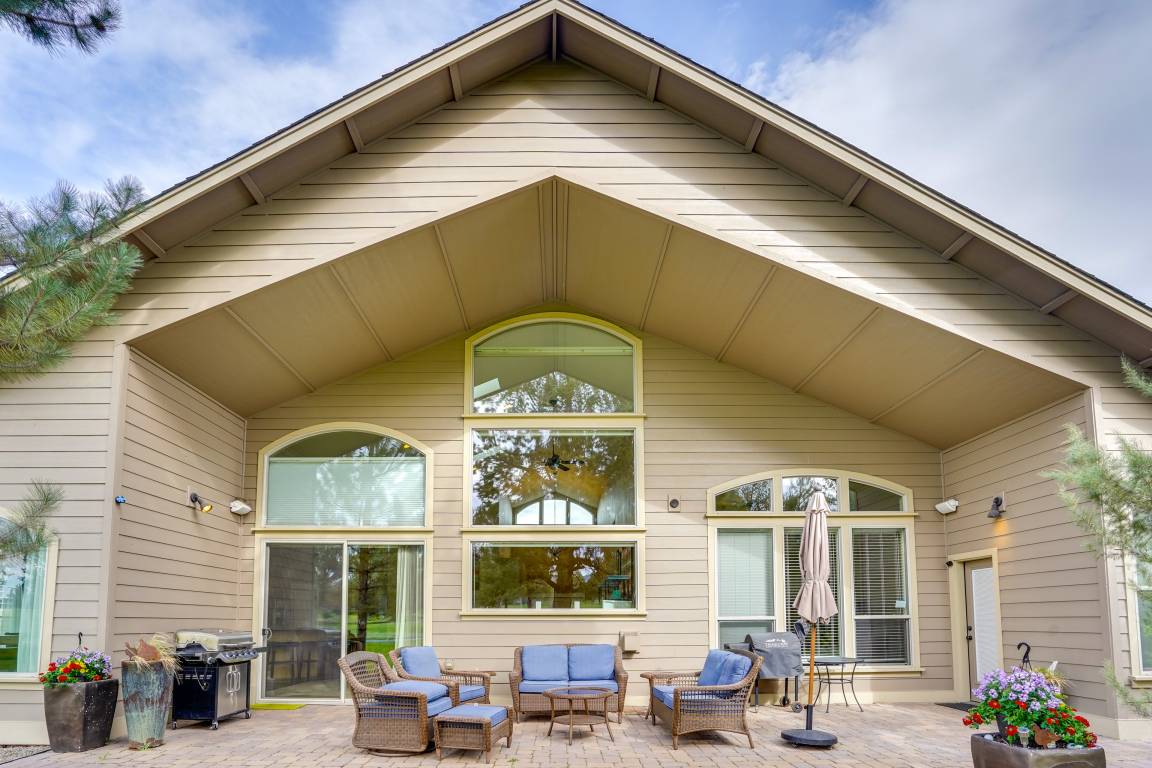 241 M² House ∙ 3 Bedrooms ∙ 8 Guests - Redmond, OR