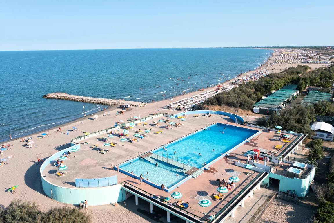 24 M² Caravan ∙ 2 Bedrooms ∙ 5 Guests - Rosolina Mare