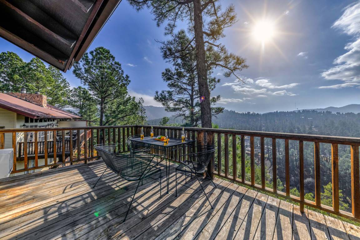 135 M² Cabin ∙ 3 Bedrooms ∙ 8 Guests - Ruidoso, NM