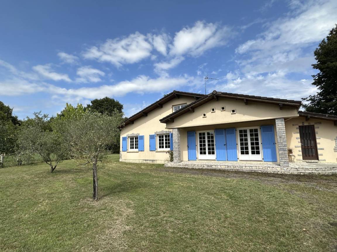 105 M² Gîte ∙ 4 Chambres ∙ 6 Personnes - Morcenx