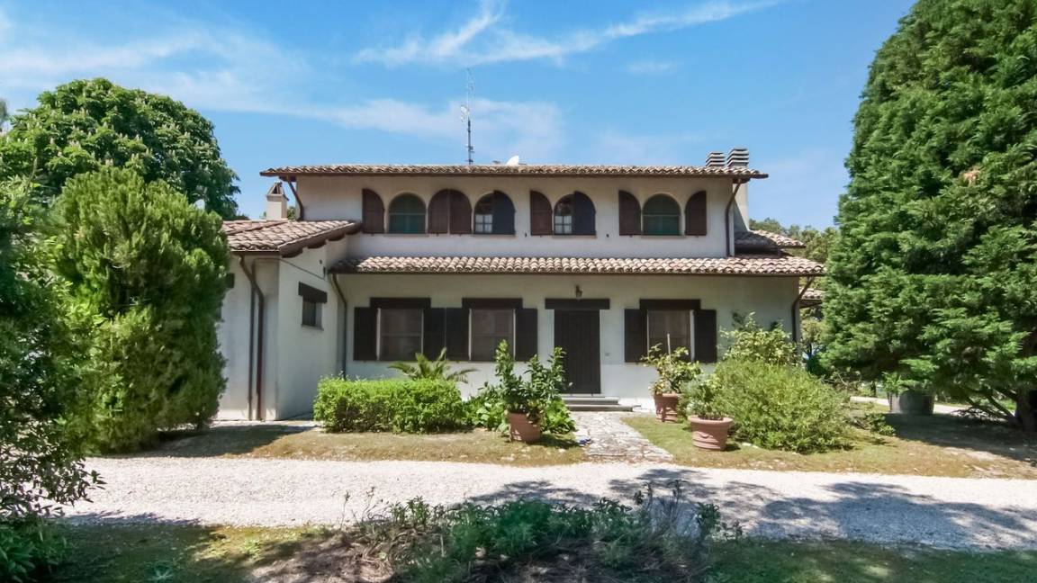 200 M² House ∙ 3 Bedrooms ∙ 7 Guests - Pesaro