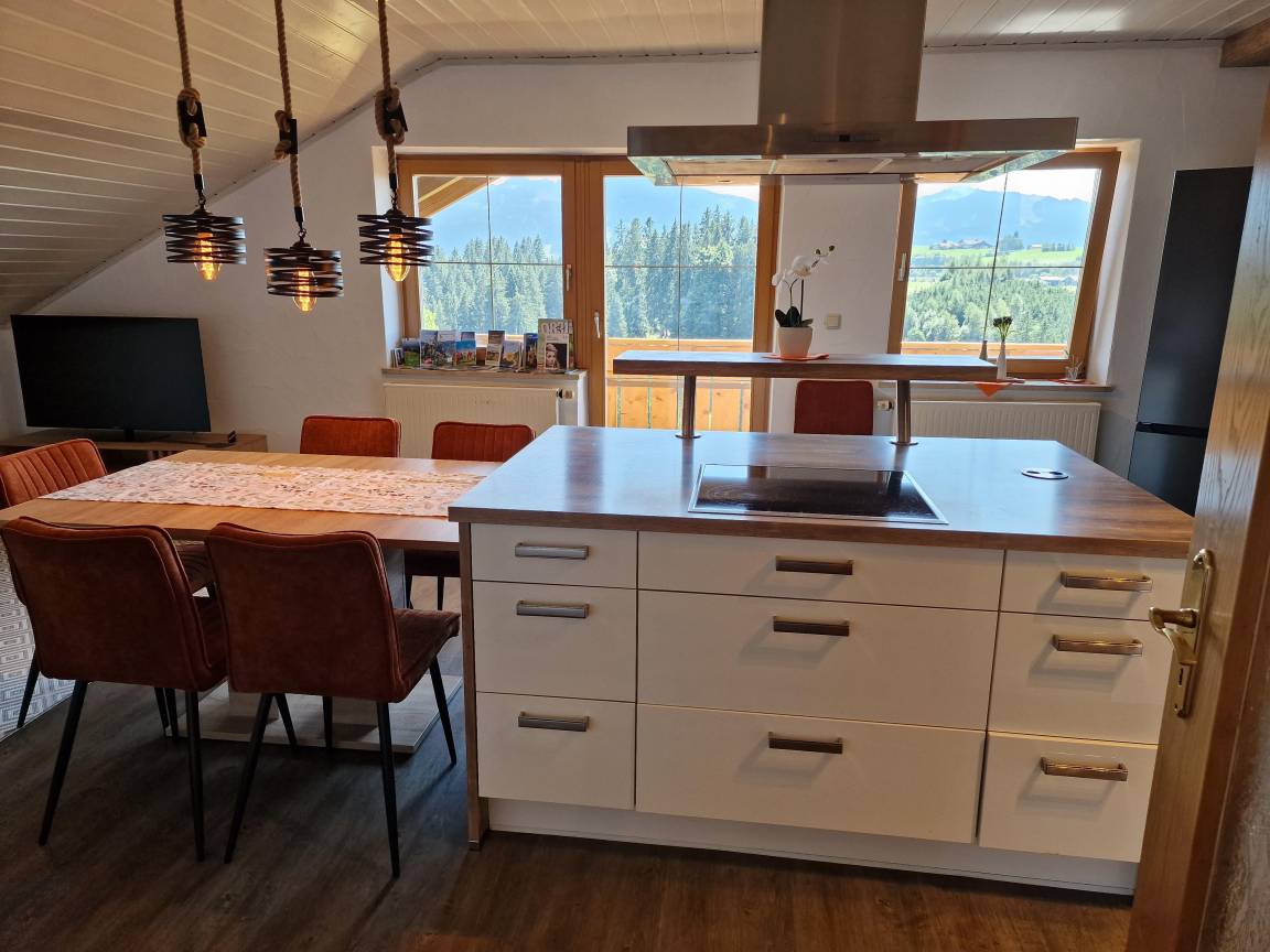 60 M² Ferienwohnung ∙ 2 Schlafzimmer ∙ 4 Gäste - Marktoberdorf