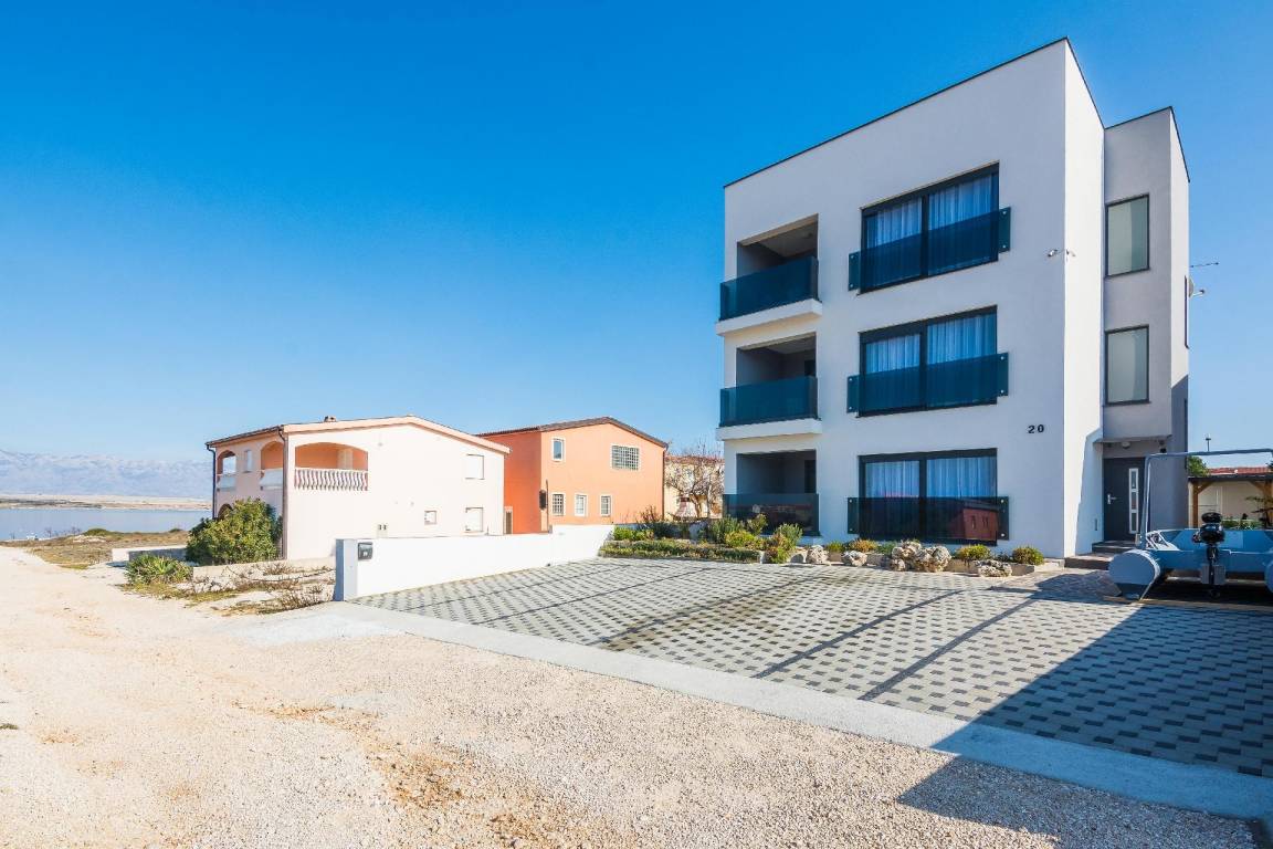 75 M² Apartment ∙ 2 Bedrooms ∙ 4 Guests - Nin