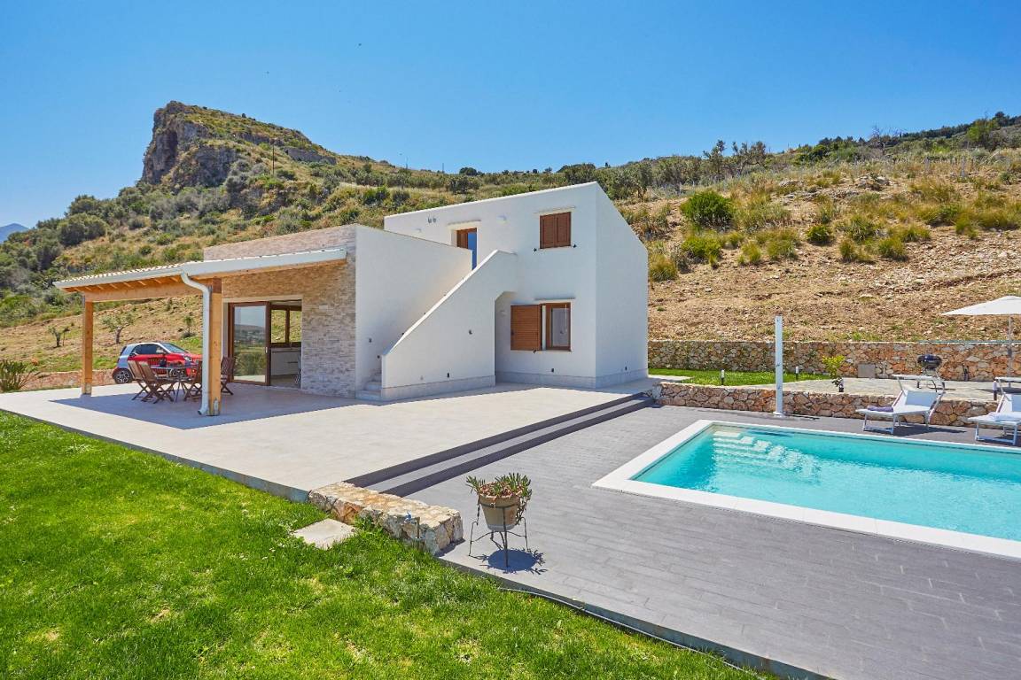 80 M² Casa Rural ∙ 3 Habitaciones ∙ 6 Huéspedes - Castellammare del Golfo