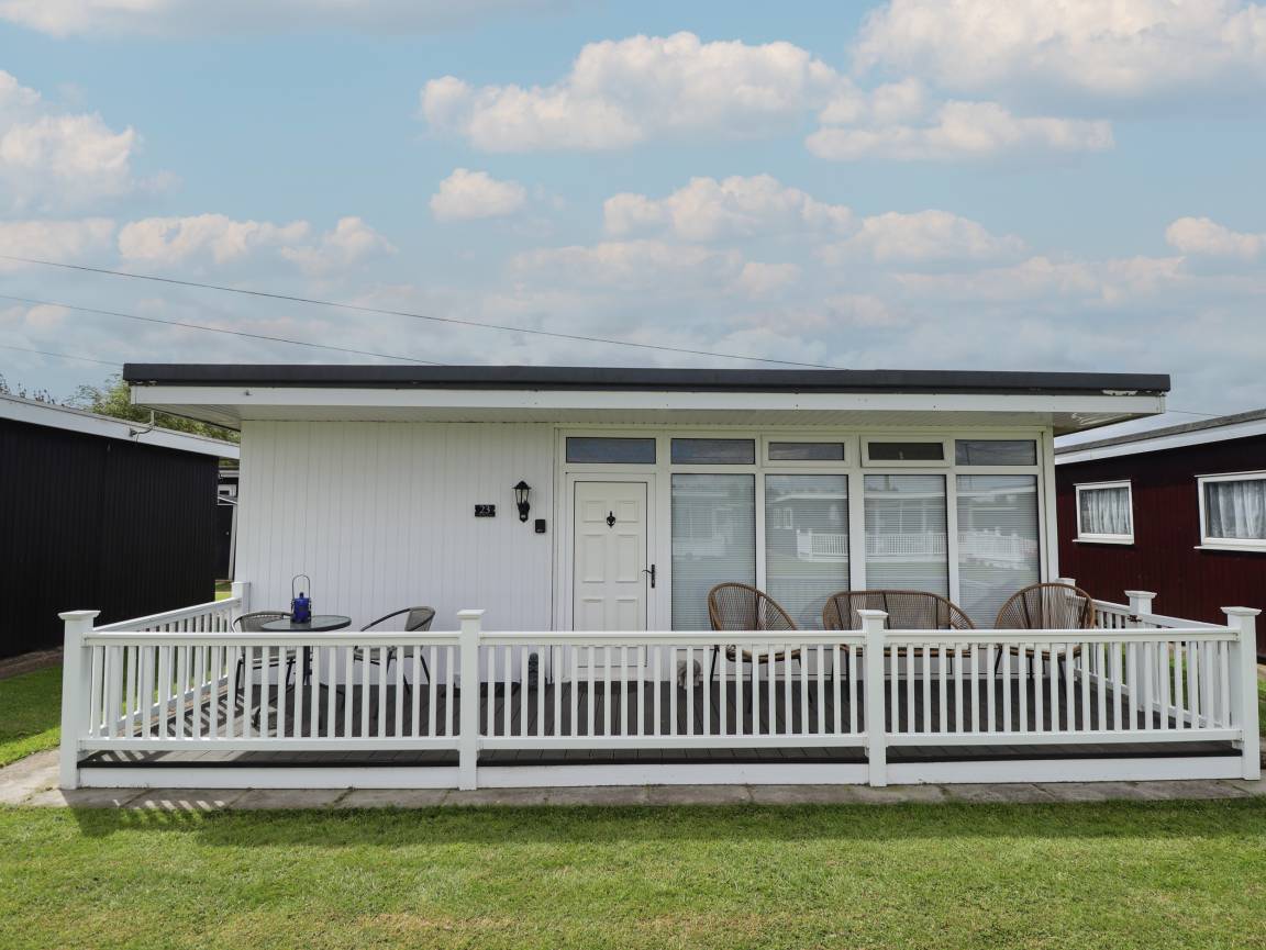 Cottage ∙ 2 Bedrooms ∙ 3 Guests - Chapel Saint Leonards